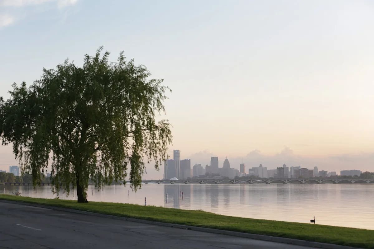 Visiting Detroit? Here are 10 spots to see the city's iconic skyline ...